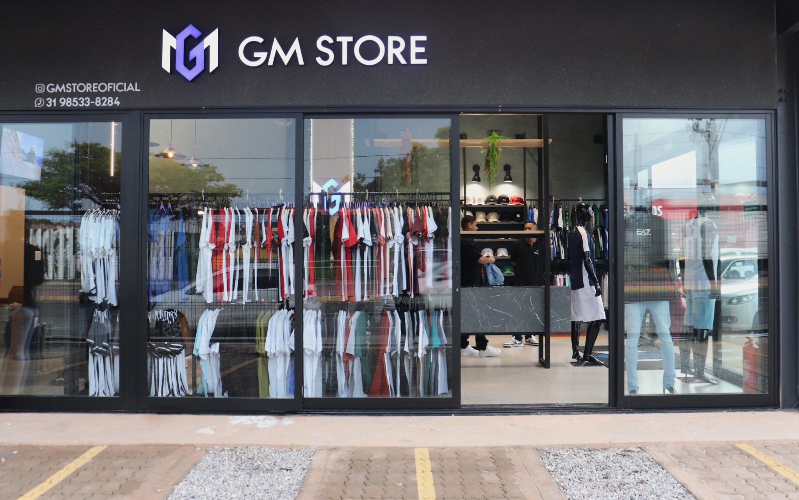 Para quem veste moda masculina: GM Store oferece presentes modernos ...
